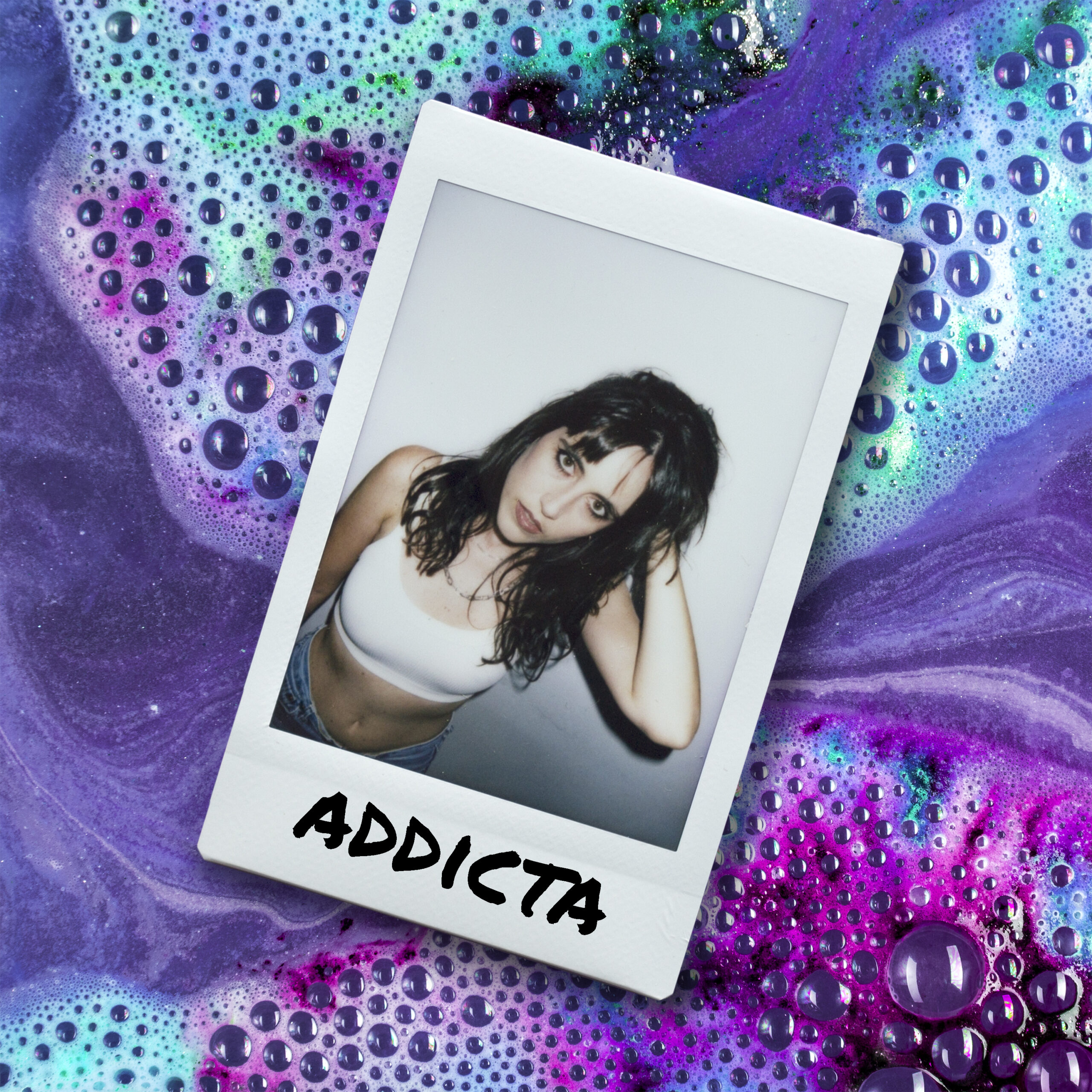 Crisbru presenta el seu debut "Addicta" - Primera Fila