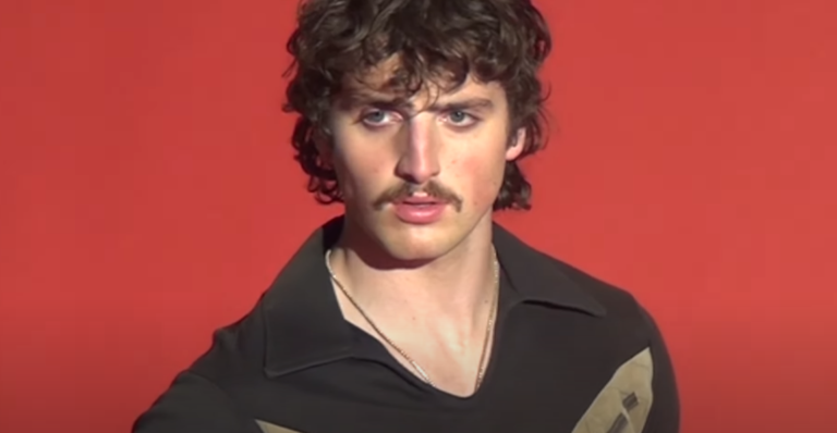 Benson Boone presenta 'Sorry I’m Here For Someone Else' - Primera Fila