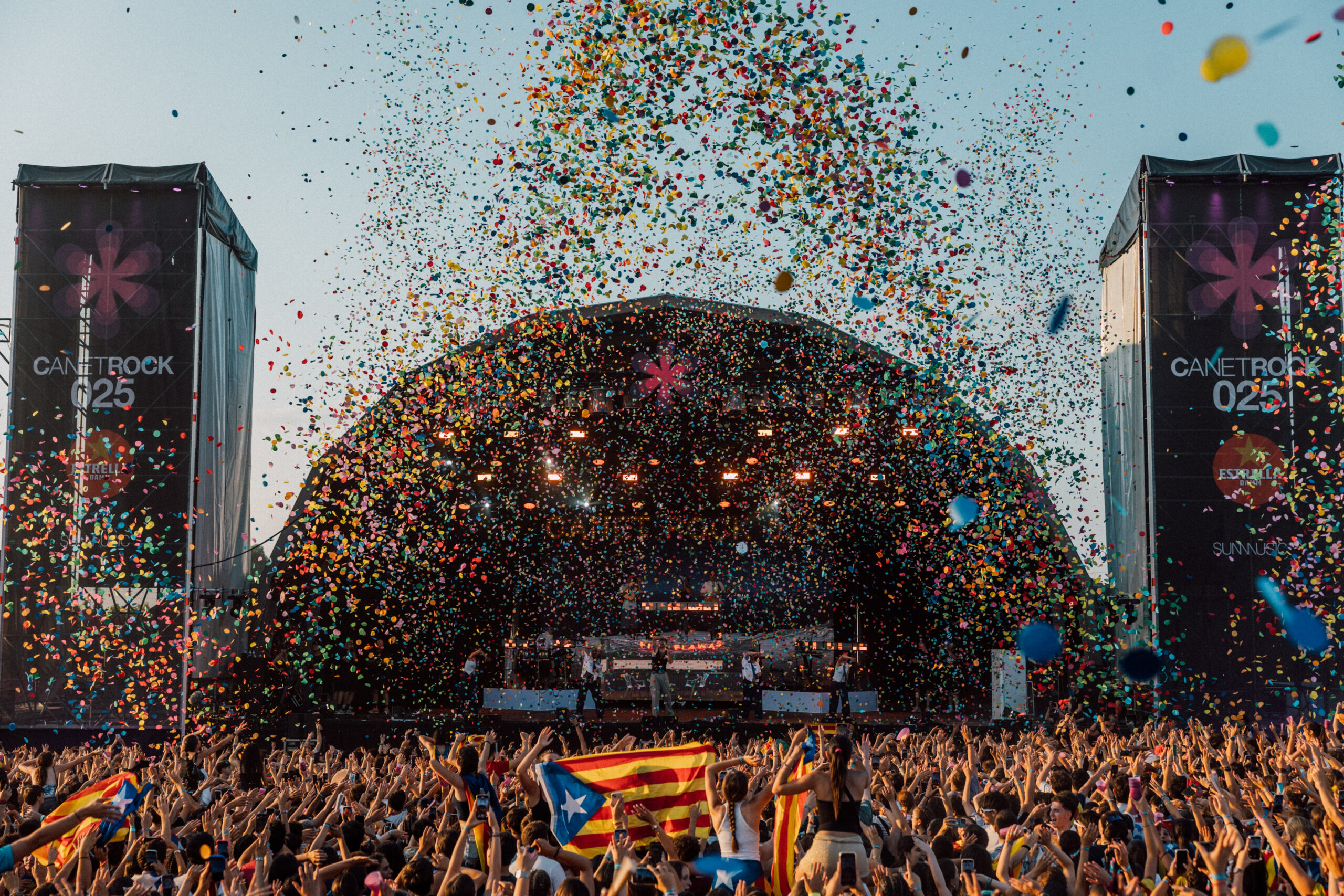 Canet Rock celebra 50 anys amb una edició multitudinària i ...